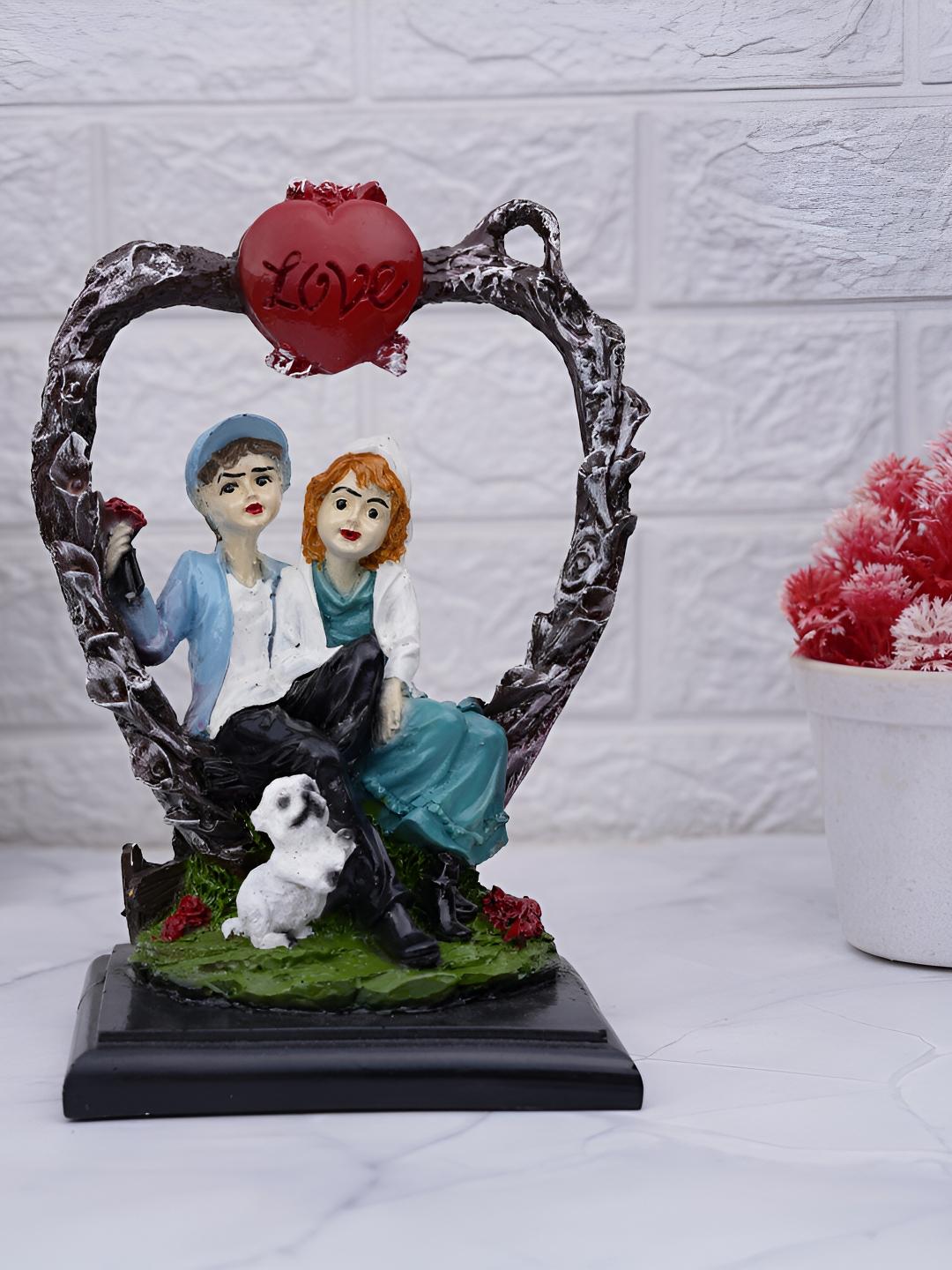 Buy Vikarafty Floating Love Couple On Boat White Polyresin Glossy ...