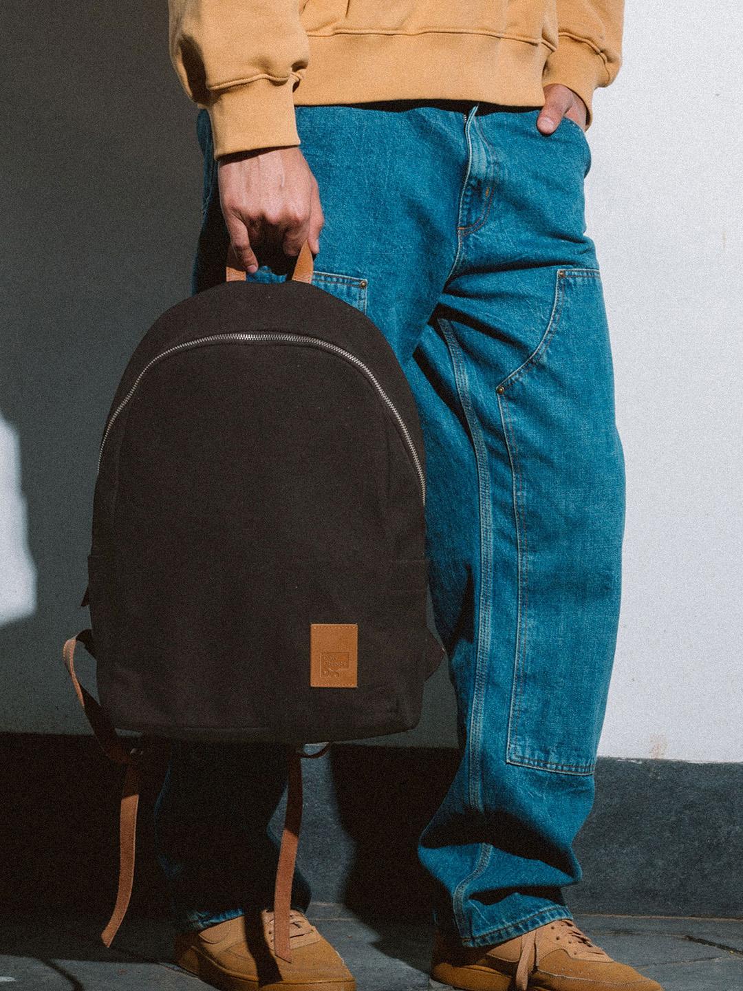 Buy DailyObjects Unisex Pedal Daypack Backpack With Compression Straps ...