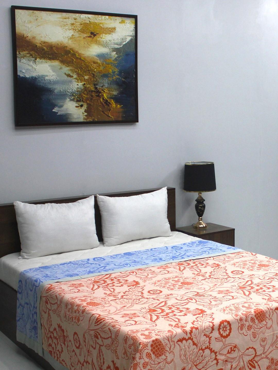 Buy BOMBAY DYEING Satin Dreamz Blue & Red Floral Cotton AC Room 500 GSM ...