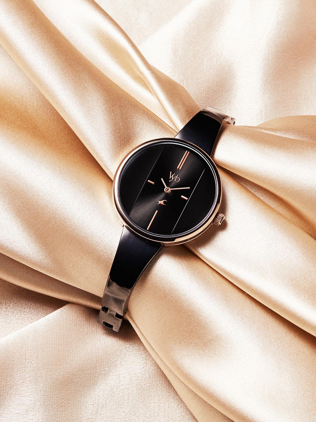 Buy Fastrack Vyb Siren Women Bracelet Style Straps Analogue Watch ...