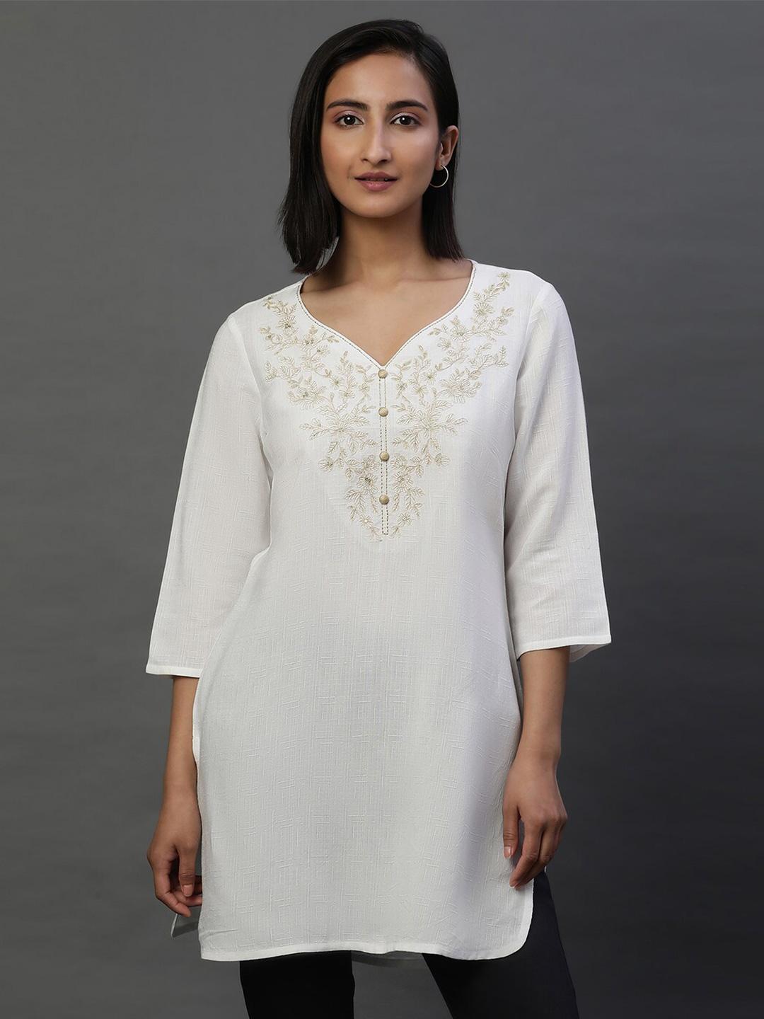 Buy AURELIA Floral Embroidered V Neck Straight Kurti - Kurtis for Women ...