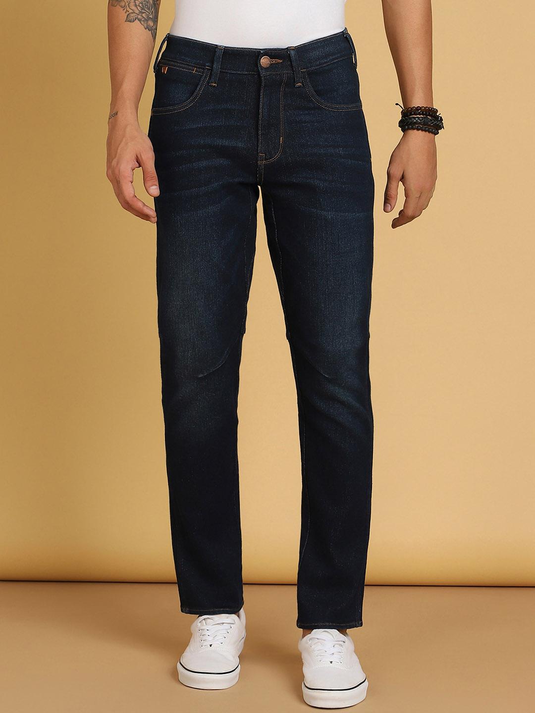 Buy Wrangler Men Mid Rise Dark Shade Light Fade Clean Look Stretchable ...