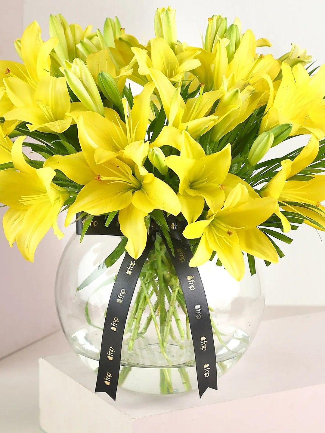 Buy Fnp Yellow 10 Pieces Lily Flower Bouquet - Fresh Flowers for Unisex ...