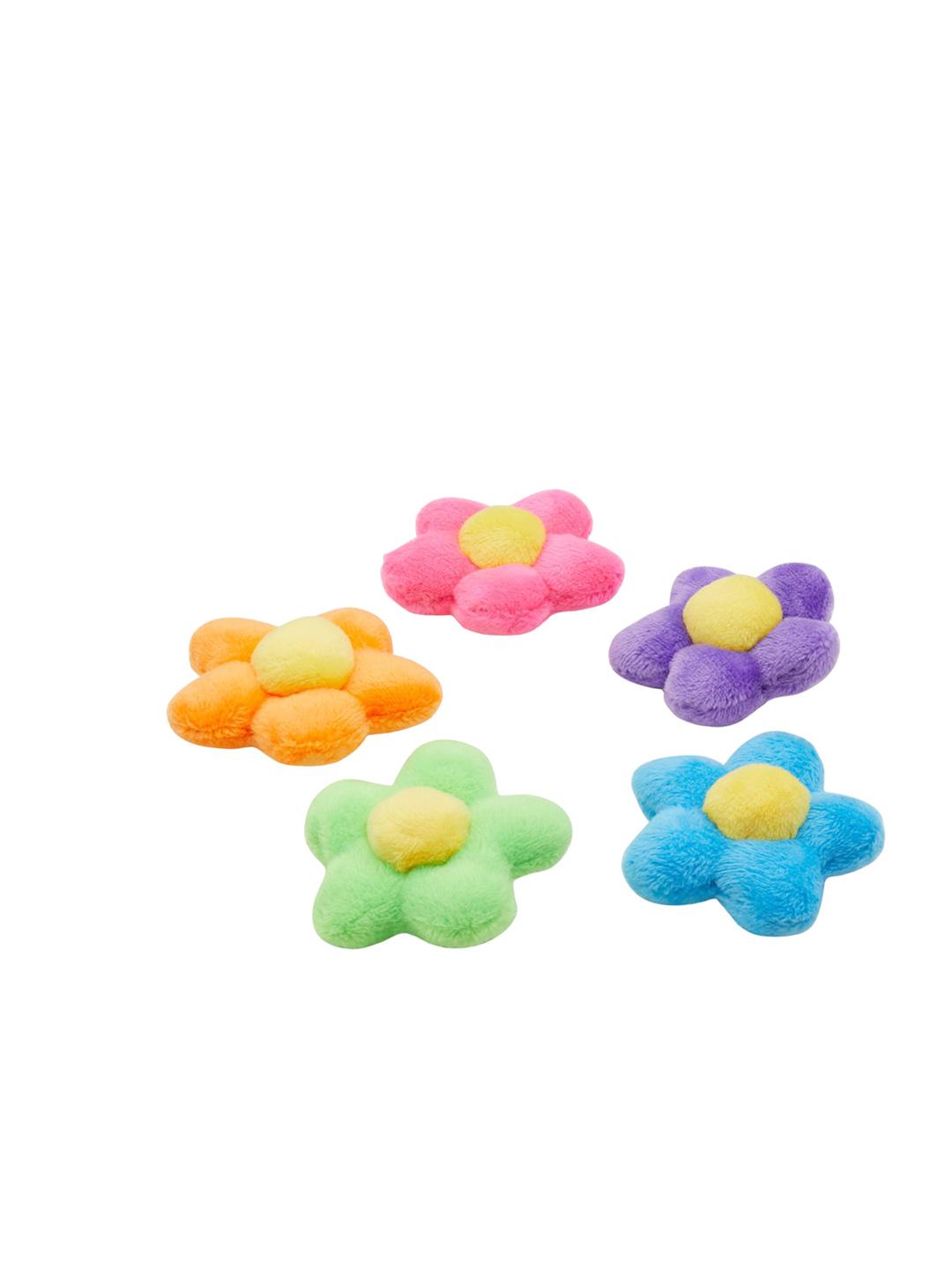 Buy Crocs Adults Women Pack Of 5 Plush Flower Power Jibbitz - Jibbitz ...