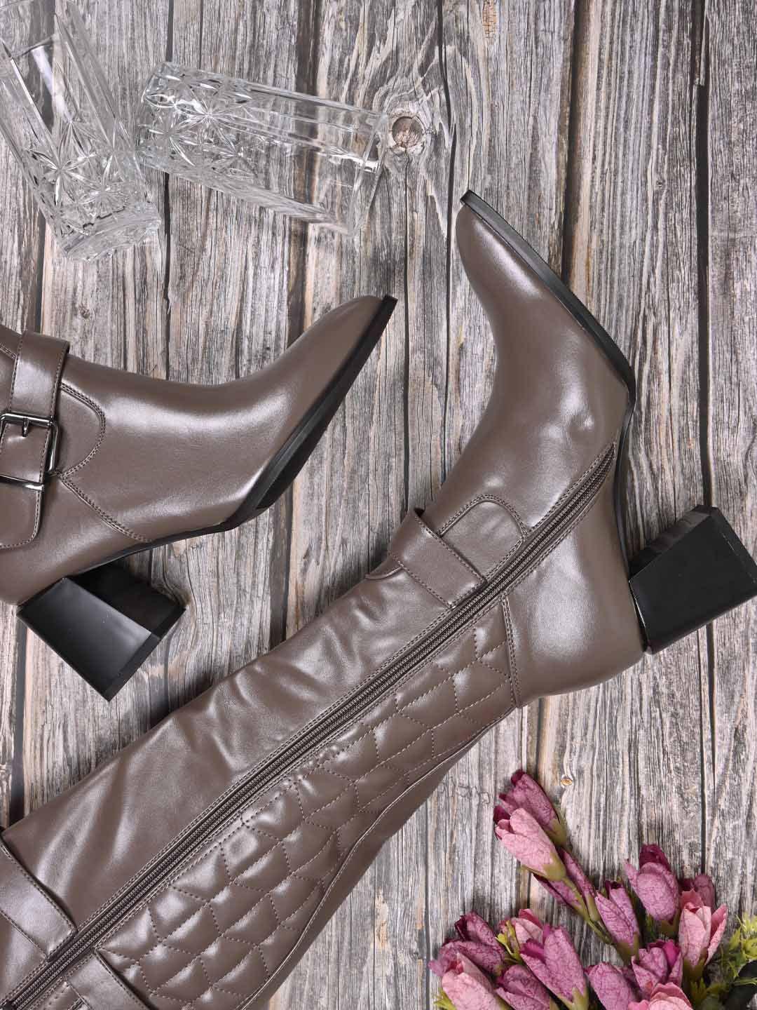 Buy Ronnie Women Khaki Quilted High Top Block Heeled Chunky Boots ...