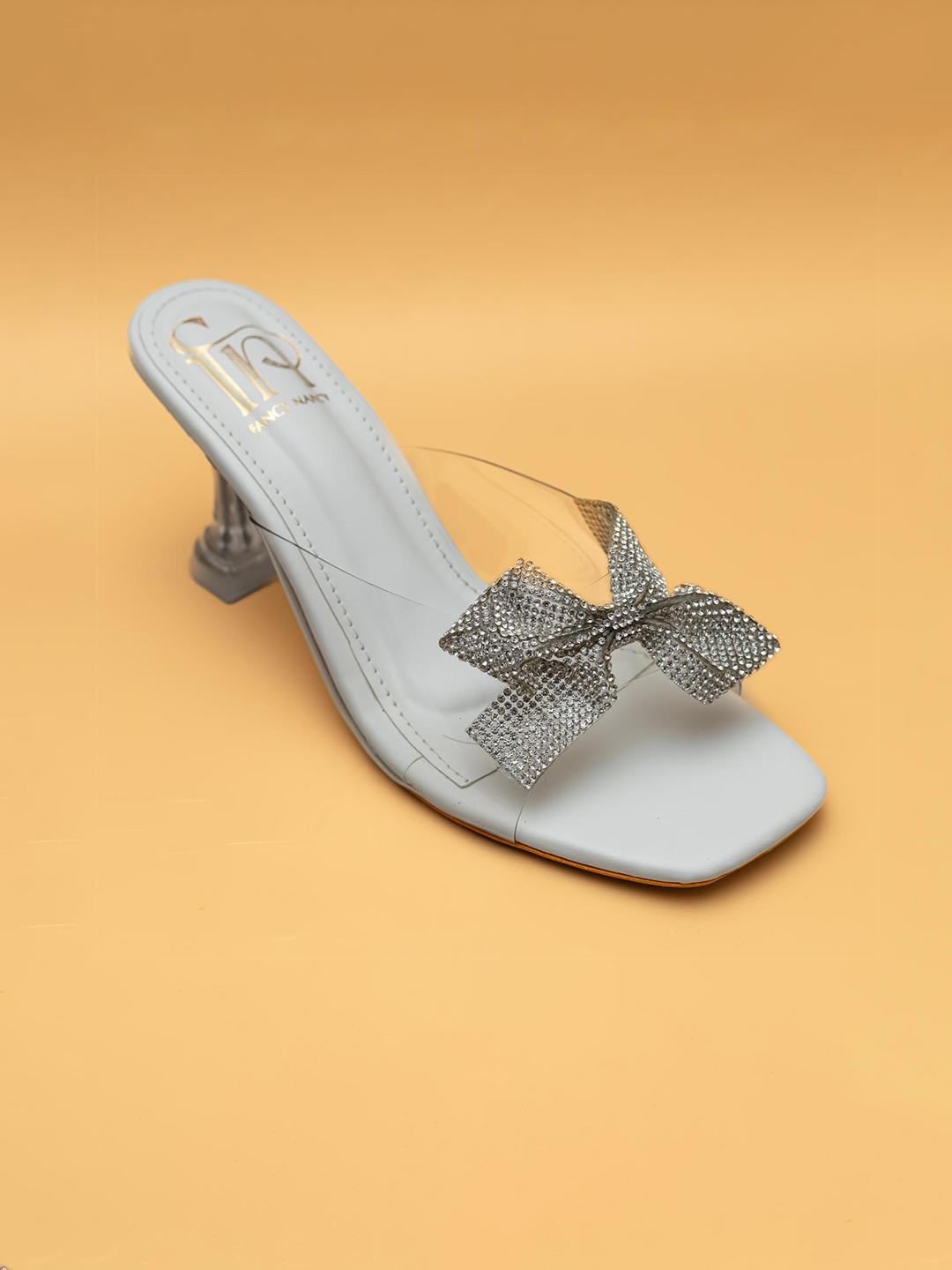 Buy Fancy Nancy Women Open Toe Flats - Flats for Women 30271017 | Myntra