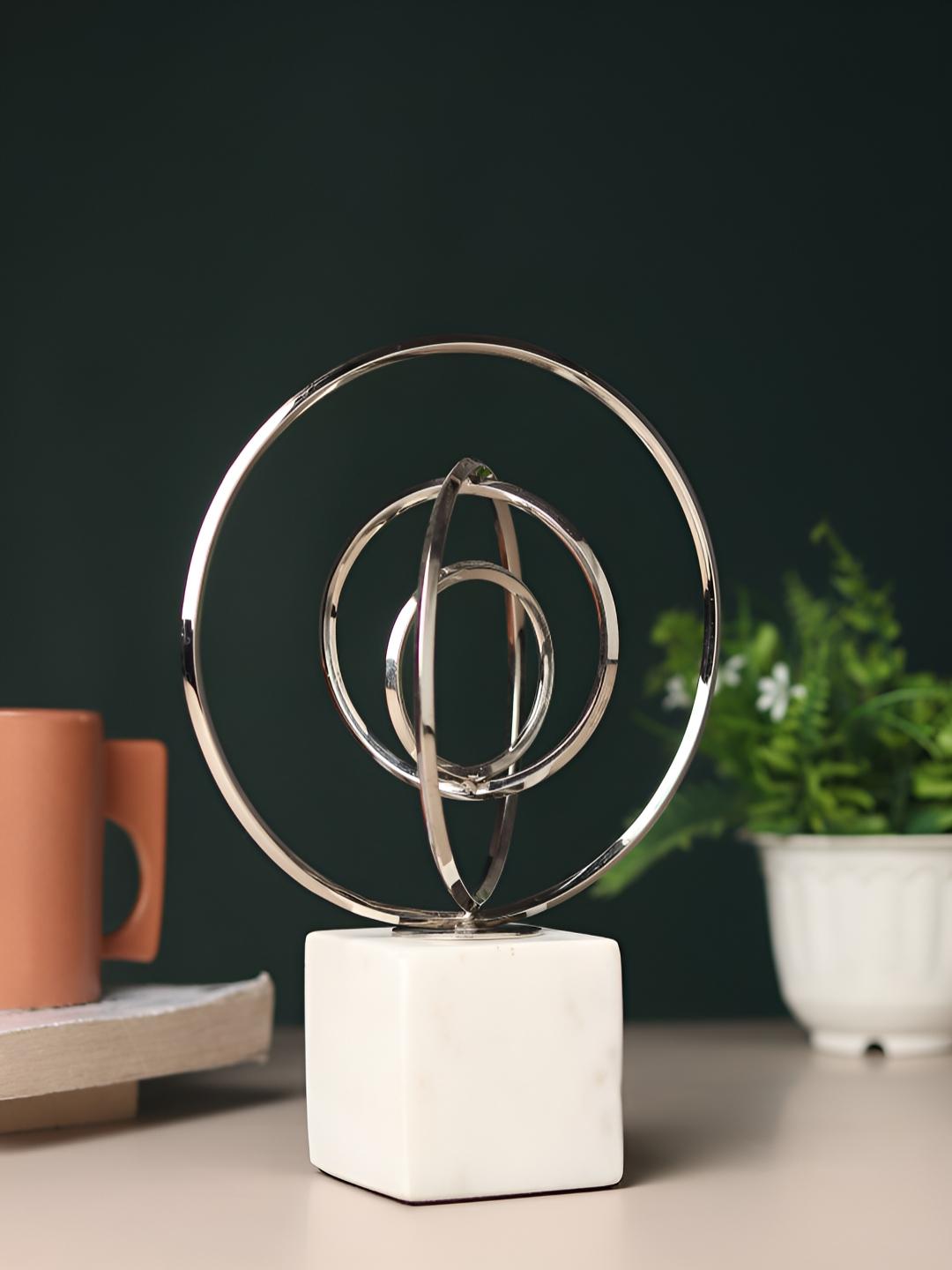 Buy Decor De Maison Seamless Circle Ensemble Silver Metal Metallic ...