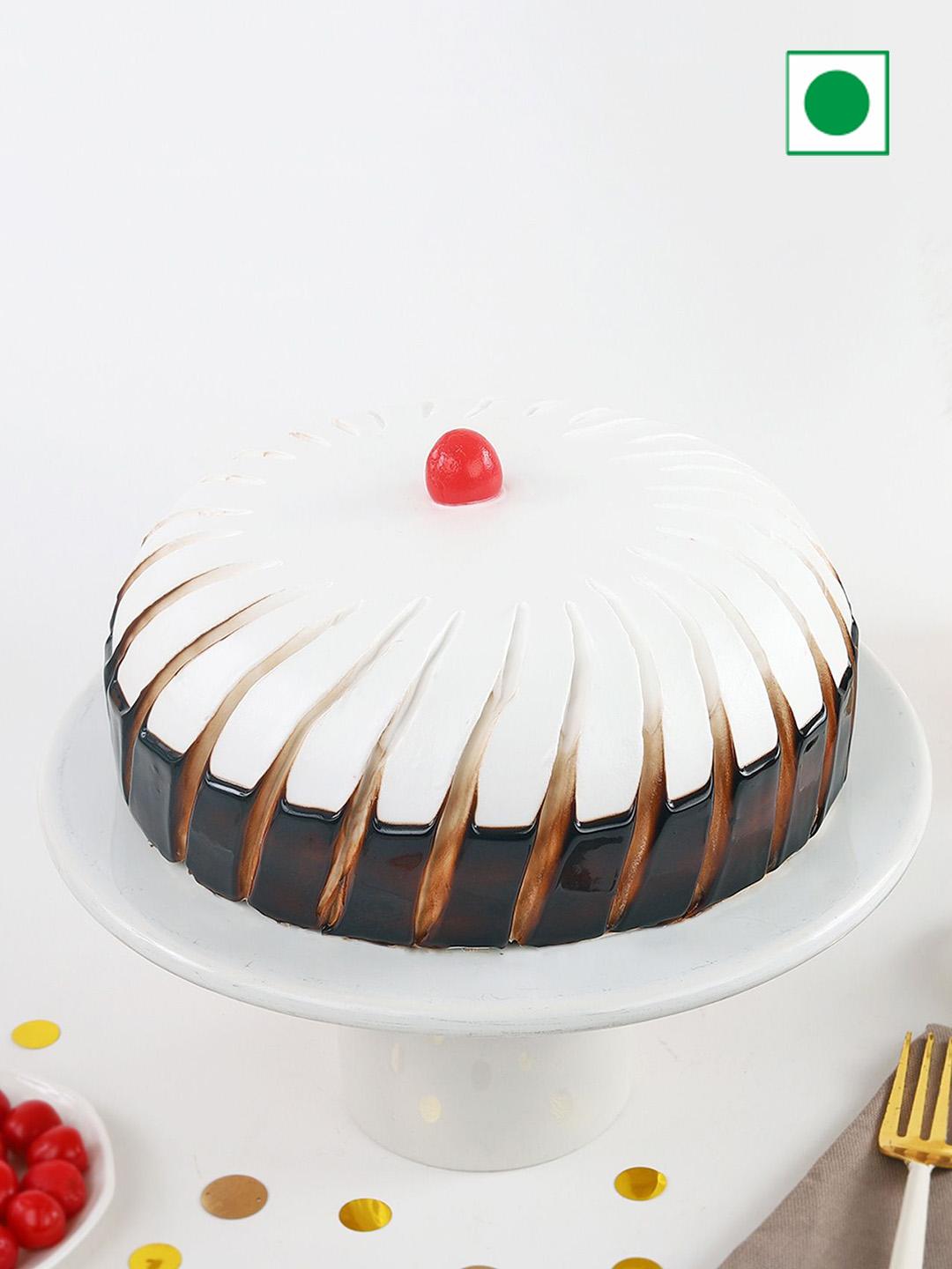 Buy IGP Black Forest Flavour Eggless Round Cake 500g - Cake for Unisex ...