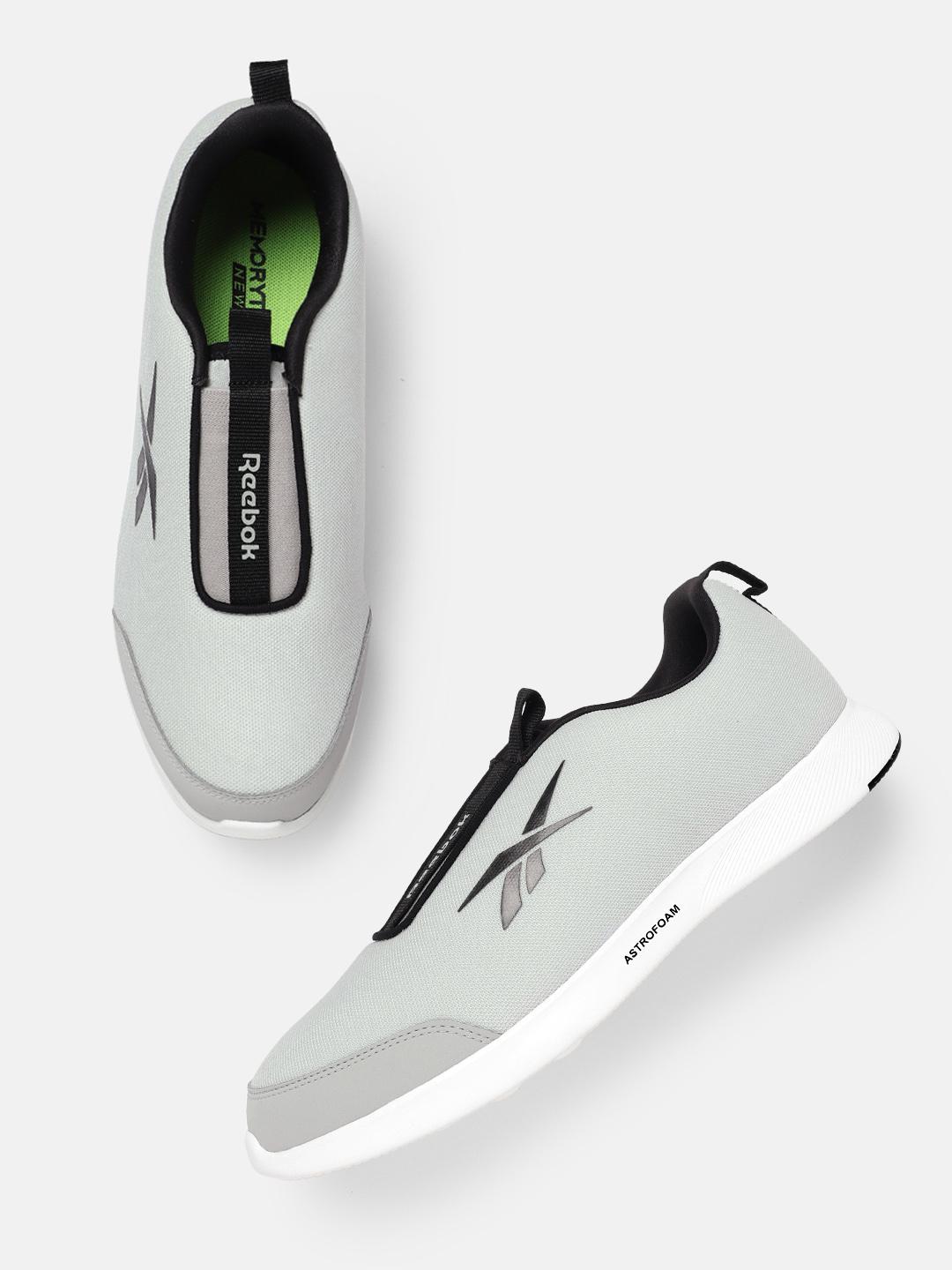 Buy Reebok Men Astro Foam Vnt Worthy Walking Shoes - Sports Shoes for ...