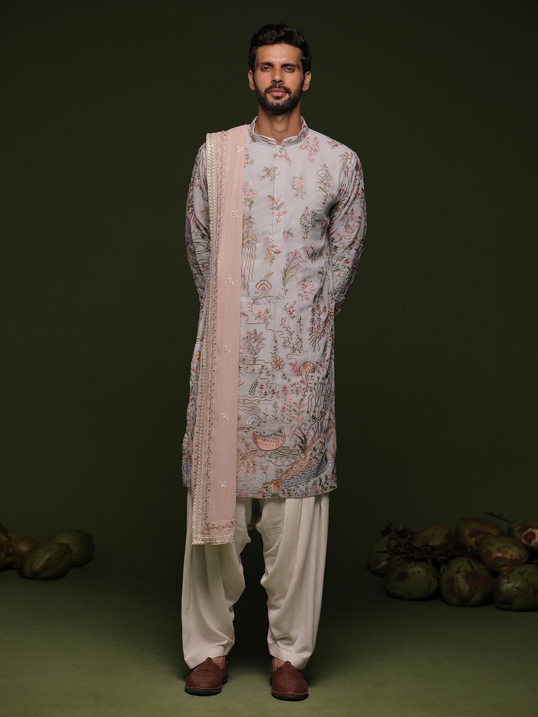 Buy KALPRAAG Floral Embroidered Mandarin Collar Straight Kurta With ...