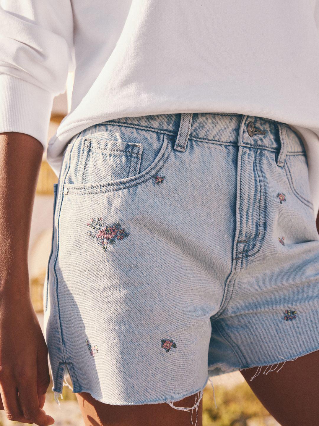 Buy NEXT Women Embroidered Mid Rise Pure Cotton Shorts - Shorts for ...