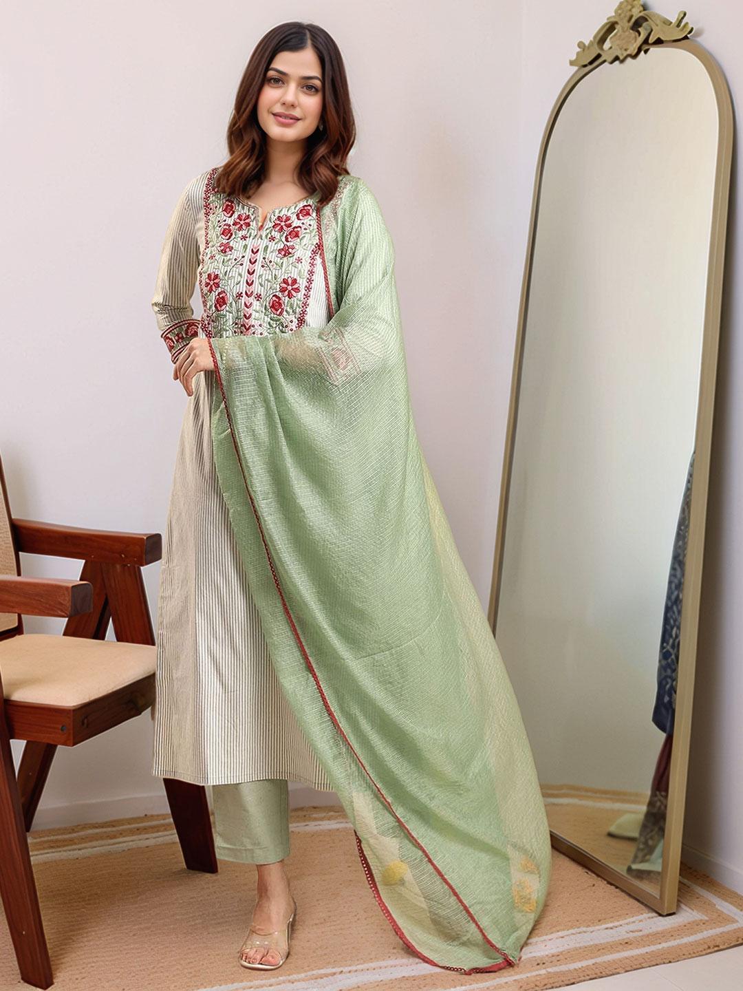 Buy Aaghnya Women Ethnic Motifs Embroidered Thread Work Kurta With ...