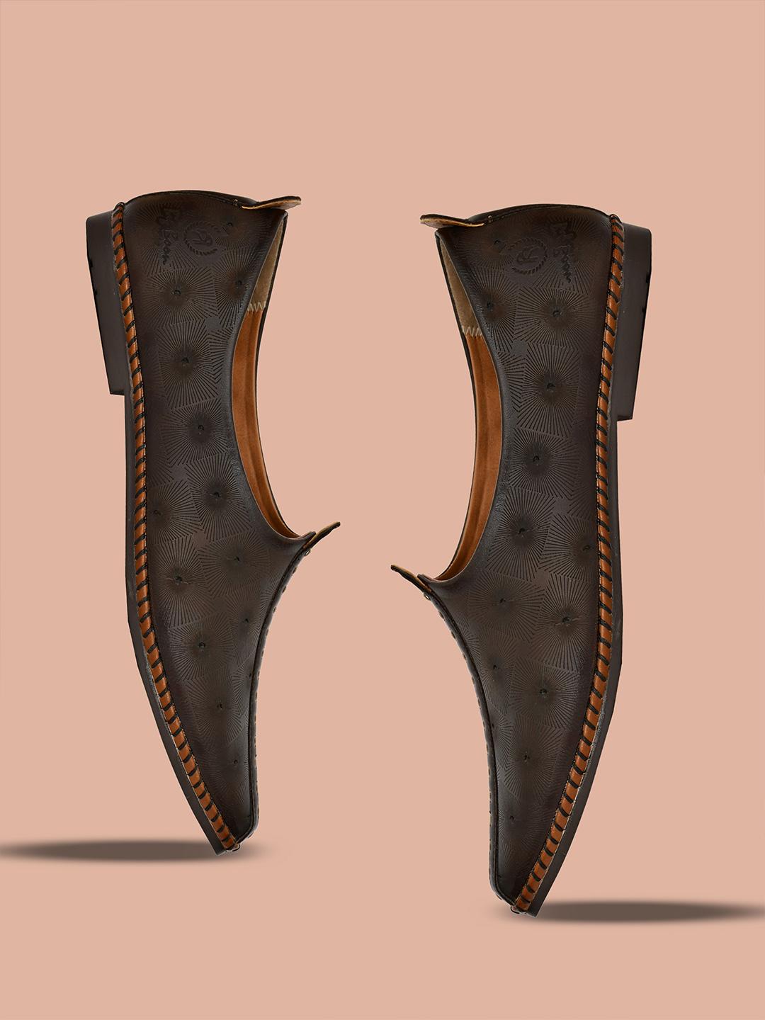 Buy Big Boon Men Laser Cut Style Ethnic Mojaris - Casual Shoes for Men ...