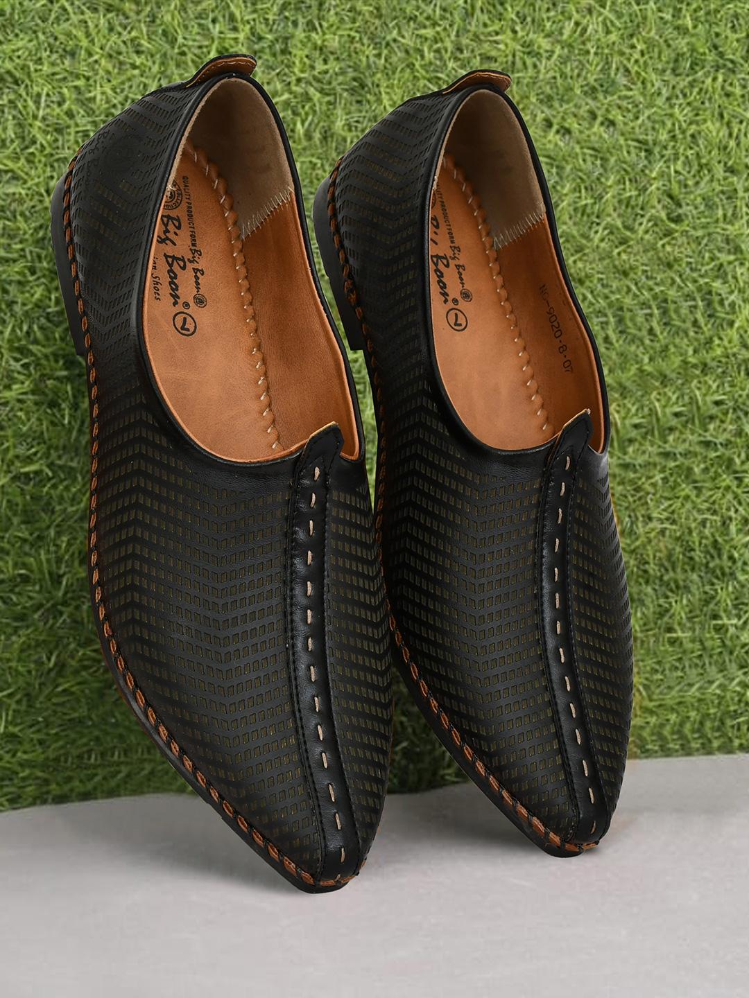 Buy Big Boon Men Textured Mojaris Casual Shoes - Casual Shoes for Men ...