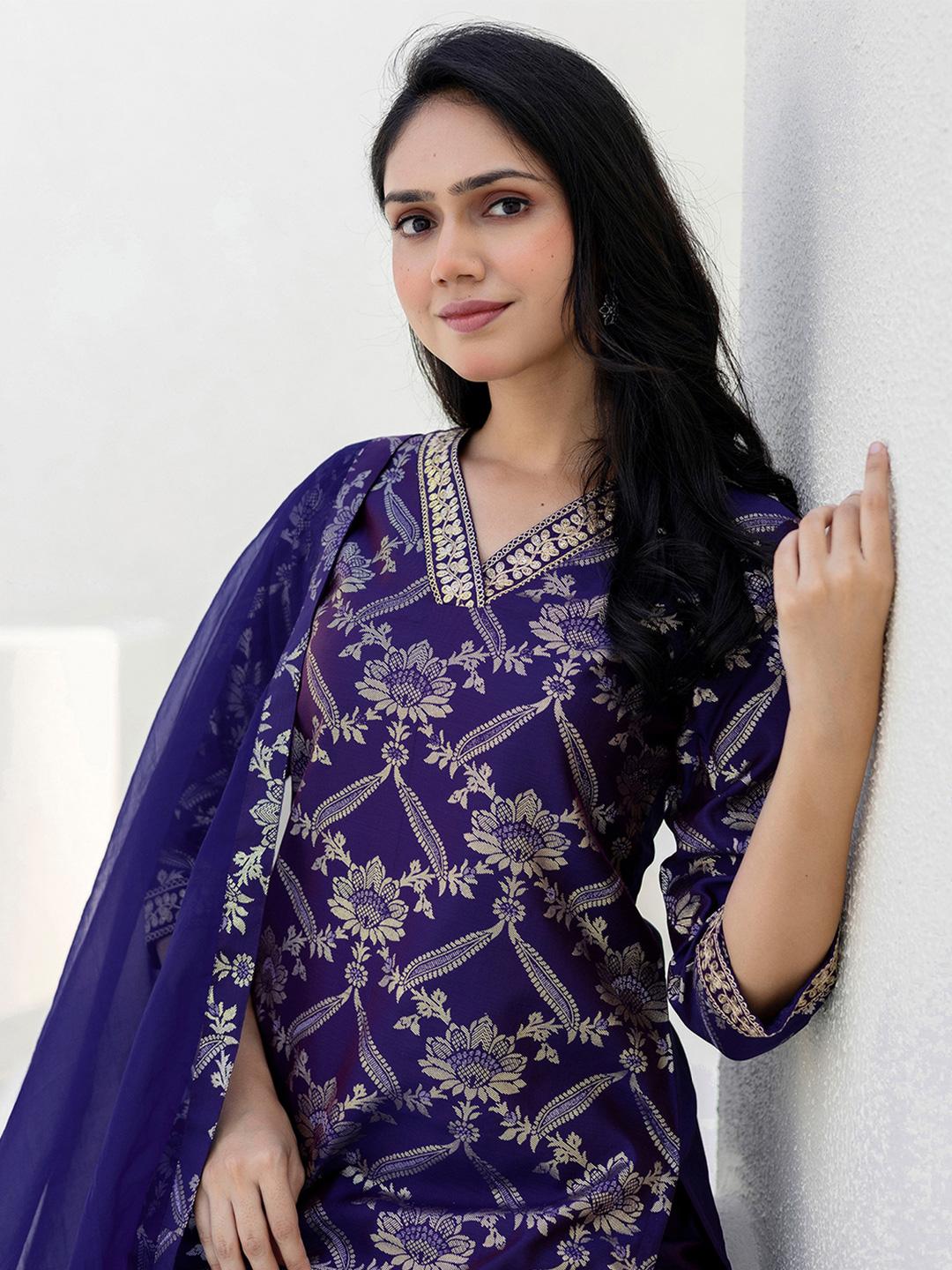 Buy SKYLEE Women Floral Printed Kurta With Palazzos & Dupatta - Kurta ...