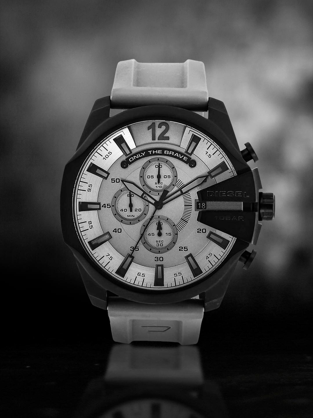 Buy DIESEL Men Regular Straps Analogue Chronograph Watch DZ4496 ...