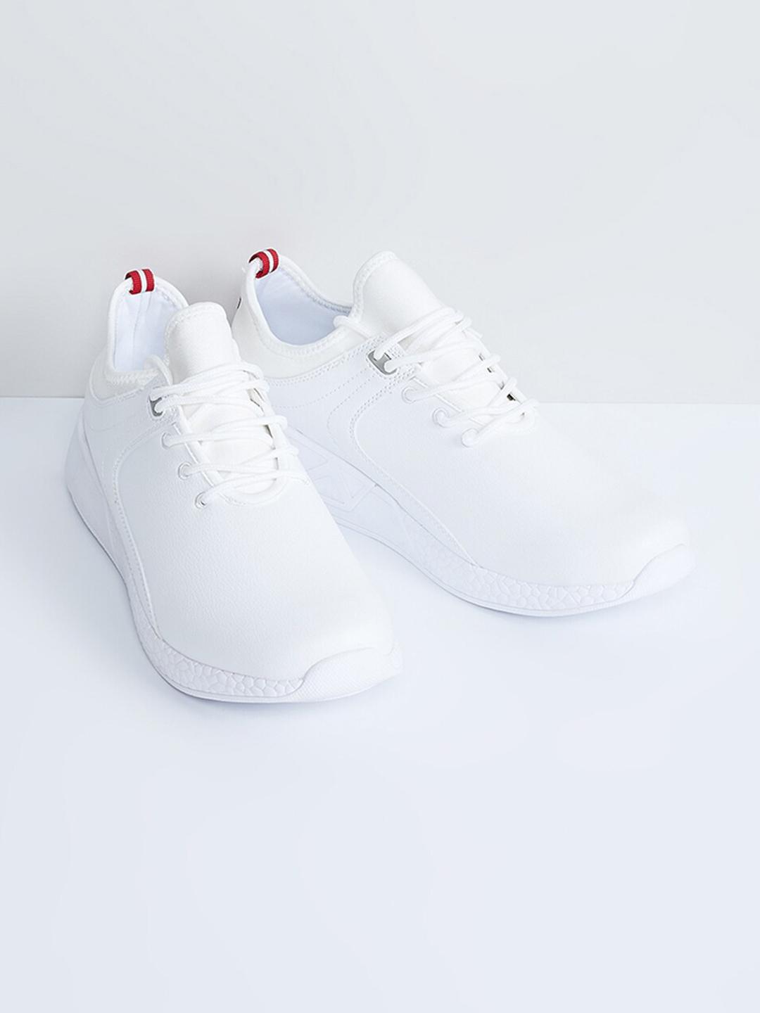 Buy Max Men White Solid Sneakers - Casual Shoes for Men 12687666 | Myntra