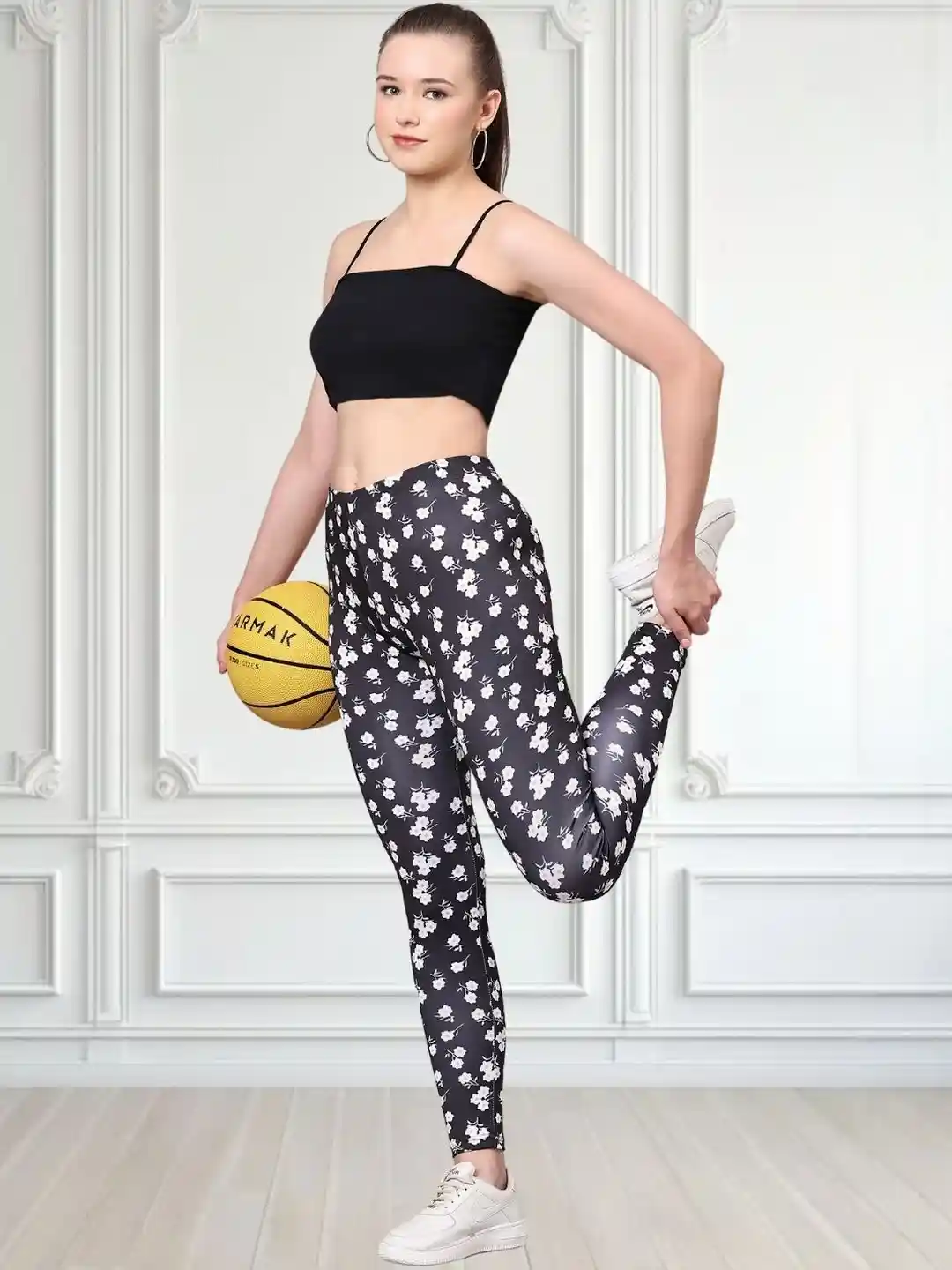 cropped patterned leggings