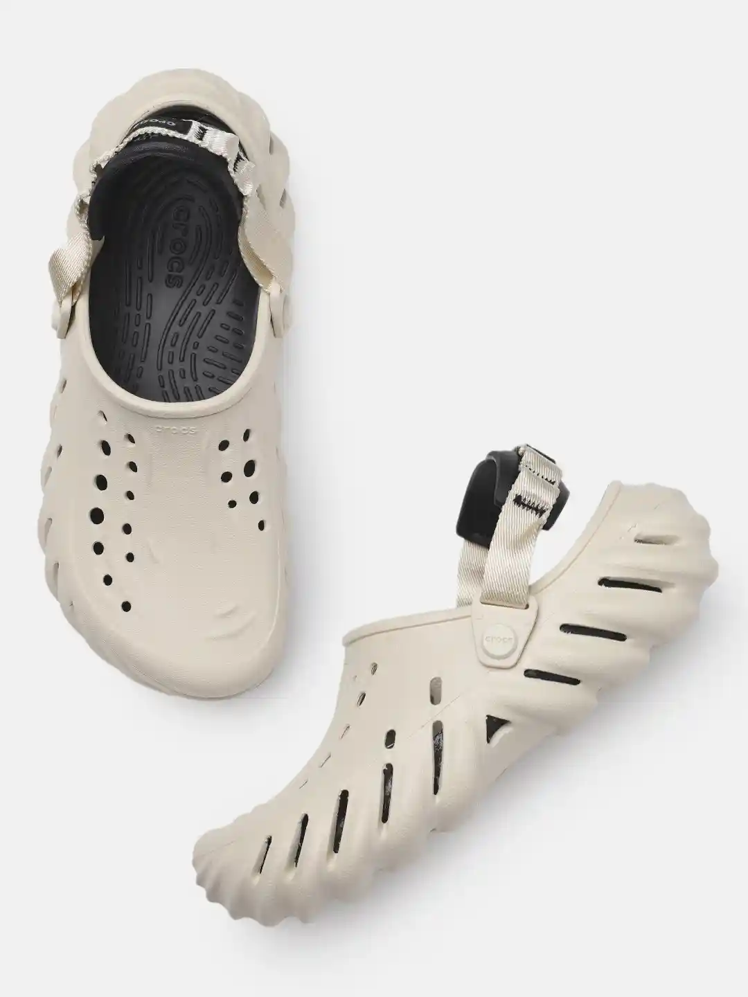 crocs men white clogs