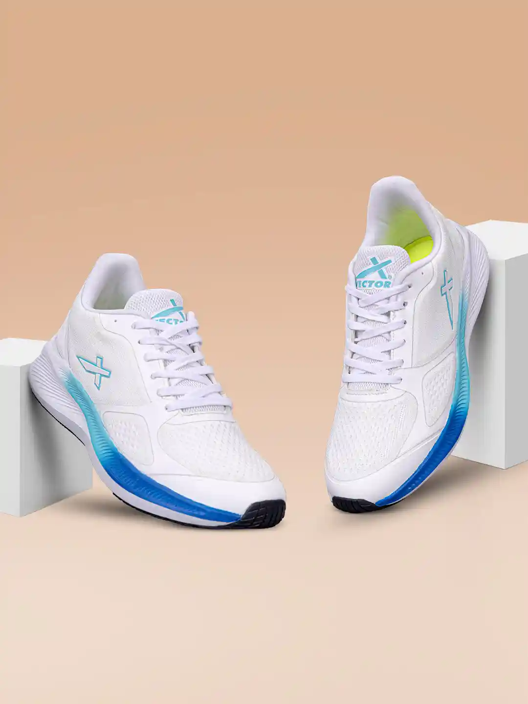 vector x running shoes