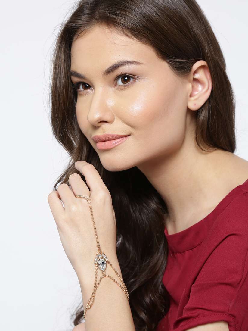 Hand thong bracelet store