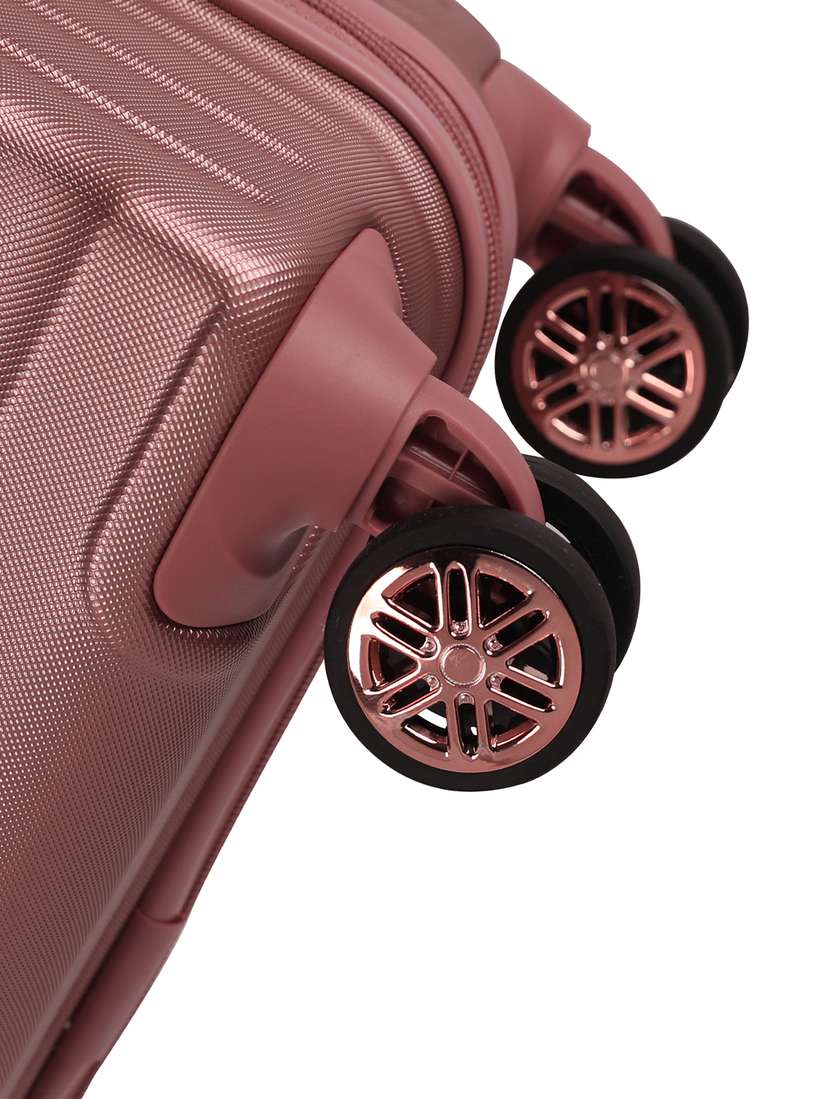 Wheely Suitcases In Venice