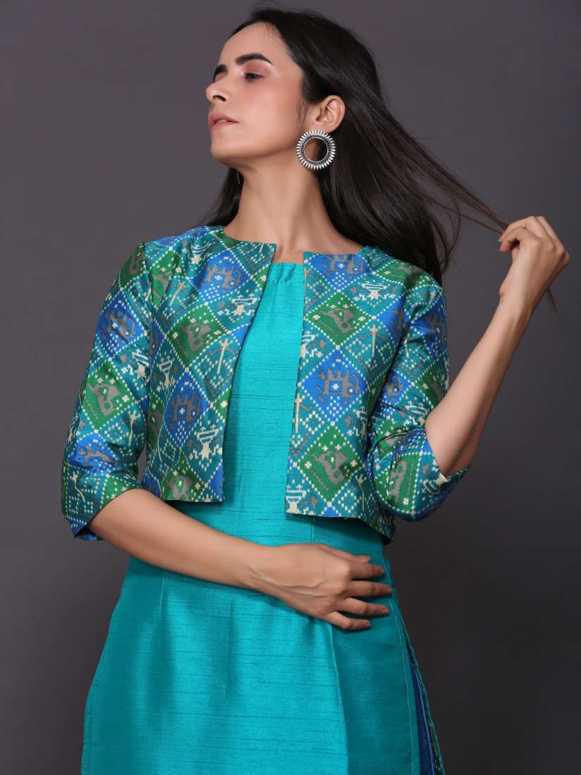 Buy KYETH Straight Kurta with Trousers Jacket Kurta Sets for Women 30658295 Myntra