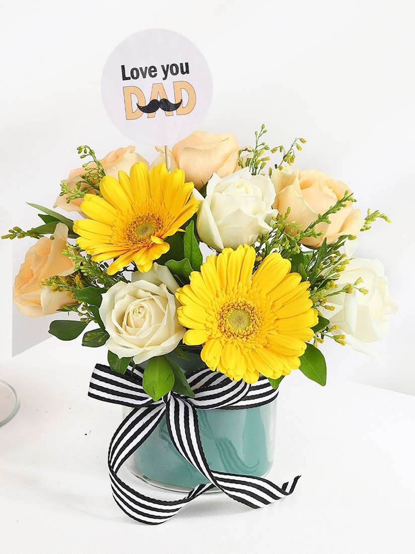 Splendid Day Arrangement Boss's Day Flowers By Lee's Flower Shop