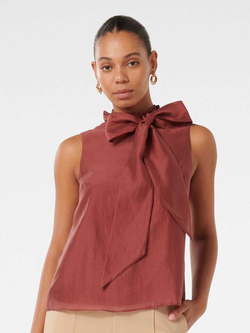 Sleeveless tops for women store